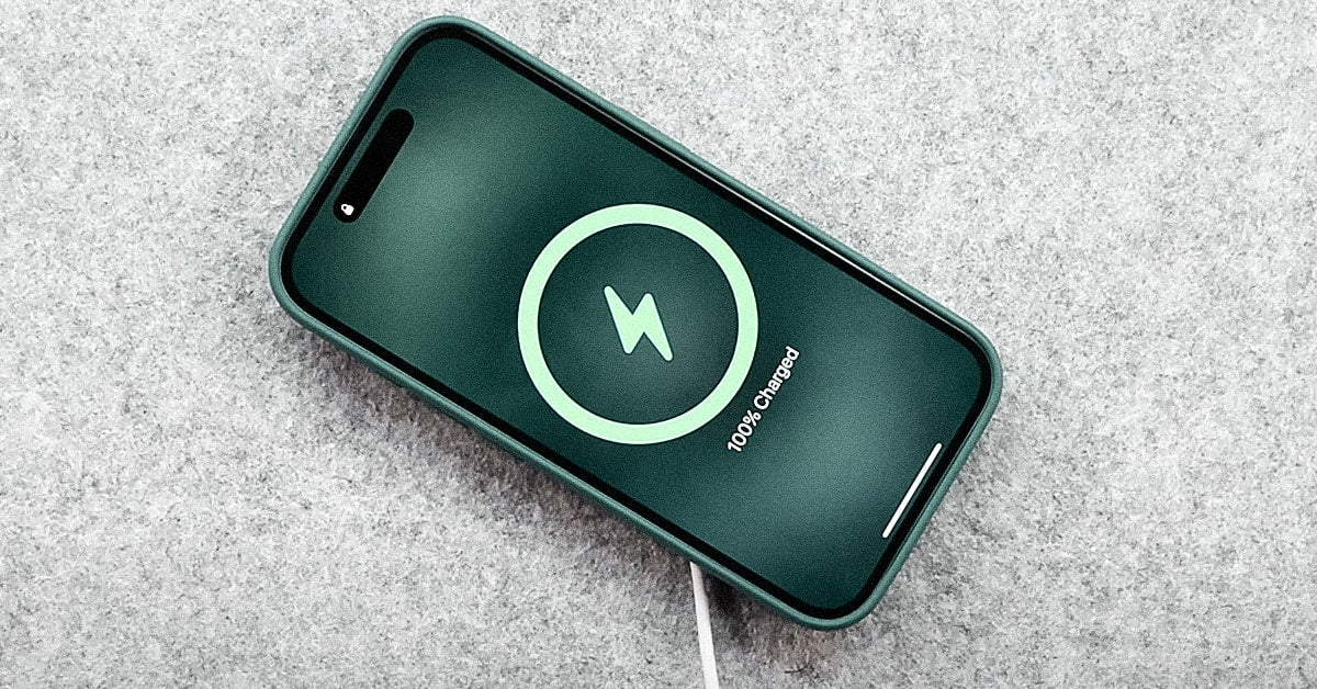 iPhone 17 Silicone Case with MagSafe – MaxPureCases